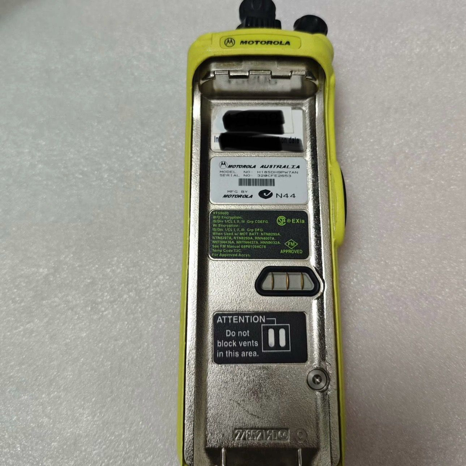 USED Motorola XTS5000R UHF450-520FPP with price sensitive AEX-256 NO battery | eBay