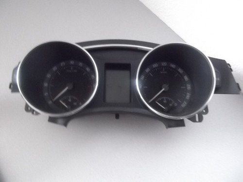 Speedometer instrument cluster 3T1920841H ŠKODA SUPERB 2011 2.0 TDI ...