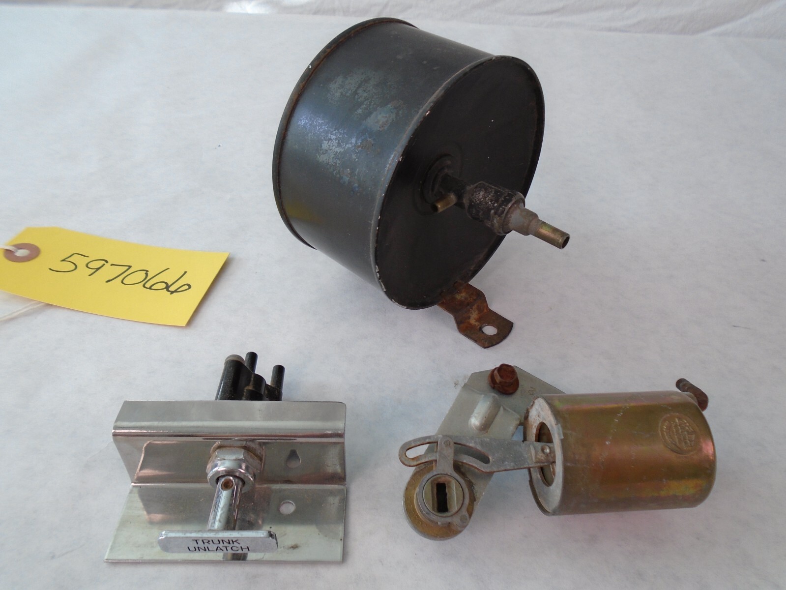 1960 Oldsmobile Vacuum Trunk Release Unlatch OEM | eBay