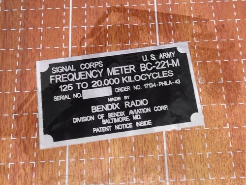 label plaque plaquette POSTE RADIO FREQUENCE BC 221 M 43 jeep willys us ...