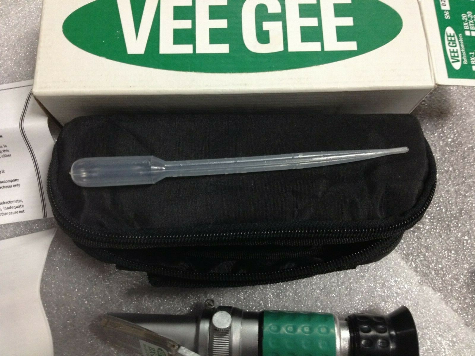 VEE GEE BX-2 Refractometer Cat No 43003 Brix 28-62% With Instruction ...