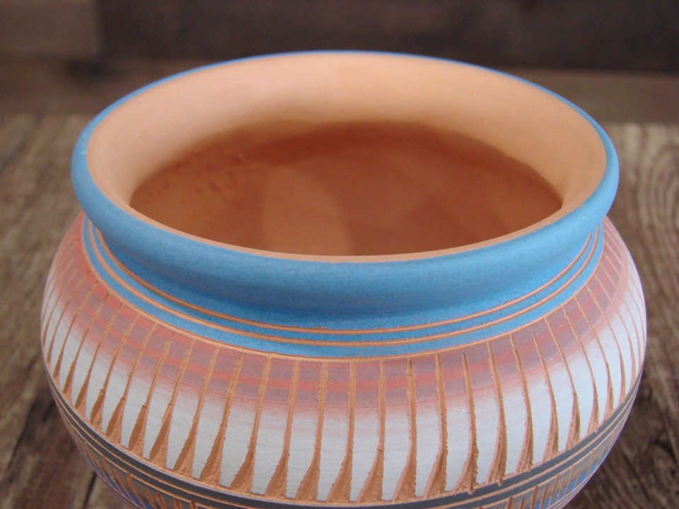 Native American Navajo Hand Etched & Hand Painted Pottery - Charlie | eBay
