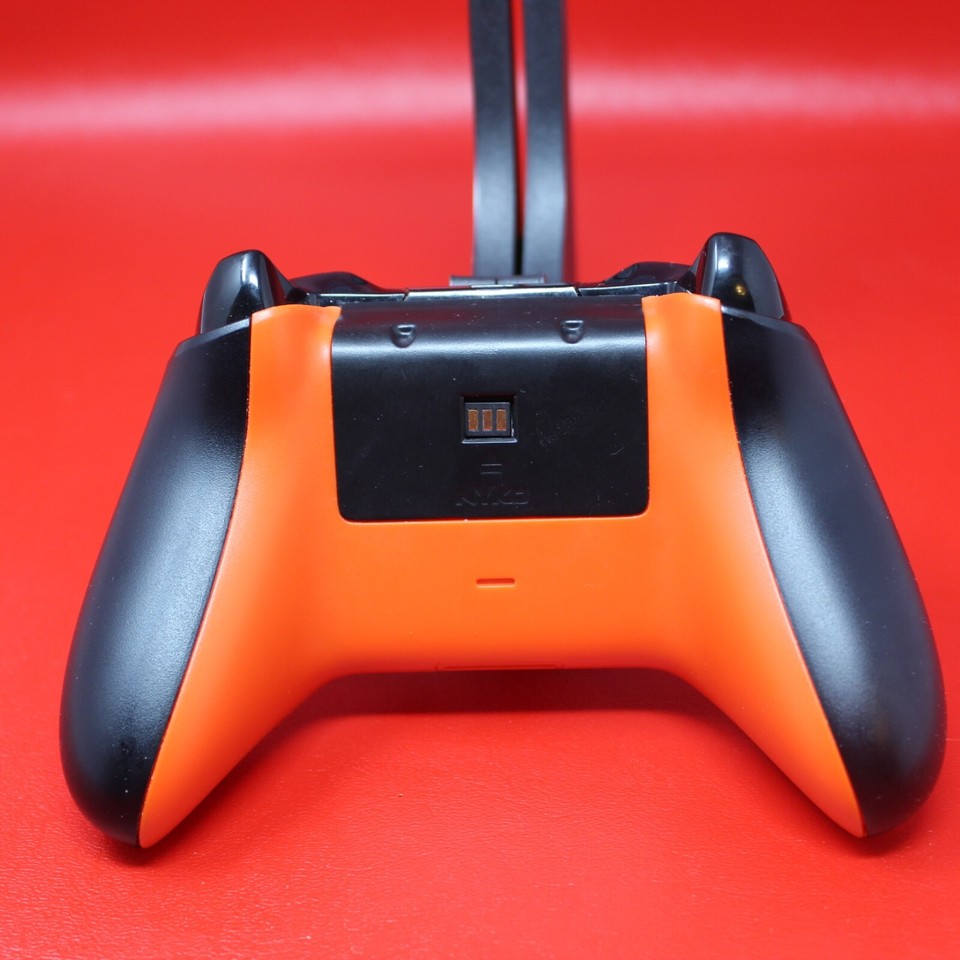 Xbox One X 1TB Console 1787 w/ Orange Xbox One Wireless Controller ...