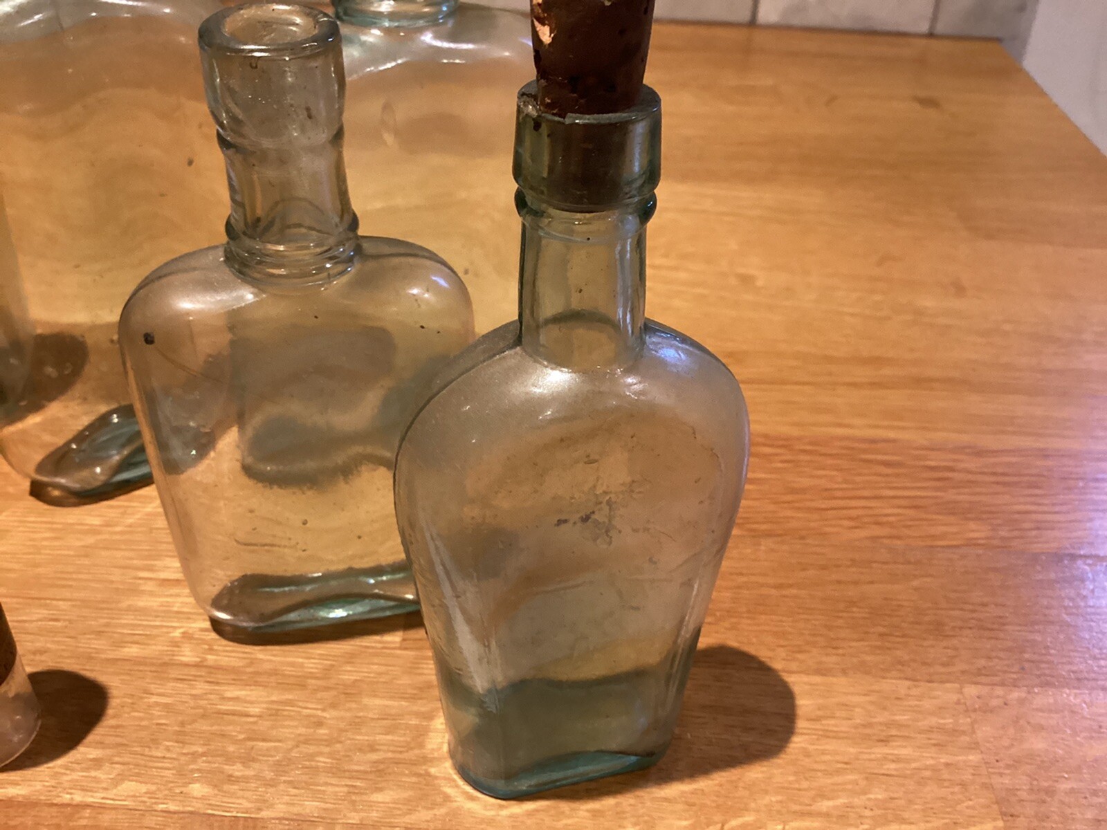 ANTIQUE MINIATURE GLASS BOTTLES OIL OF CAMPHOR E HARTSHORN & SONS CORK ...