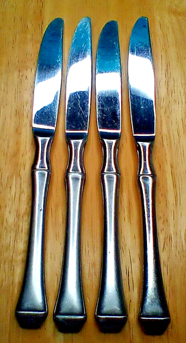 Oneida VERONA (4) Solid Handle Dinner Knives 18/10 Stainless Glossy ...