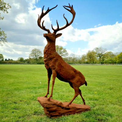 Stag on rock Proud Skyfall Entrance Sculpture pier Deer statue Figure ...