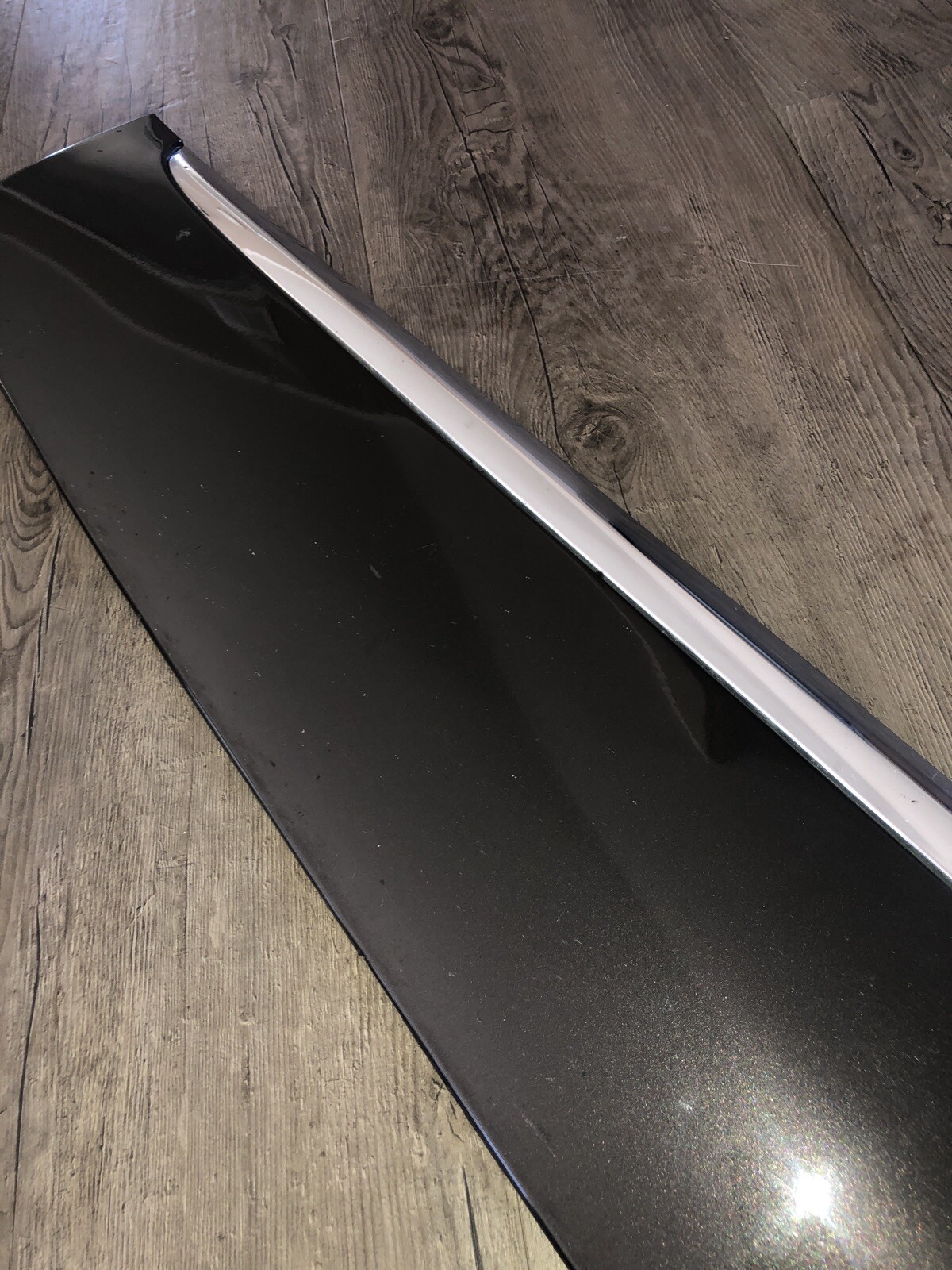 2014 Buick Enclave Door Molding Front Left Cocoa Metallic | Genuine OEM