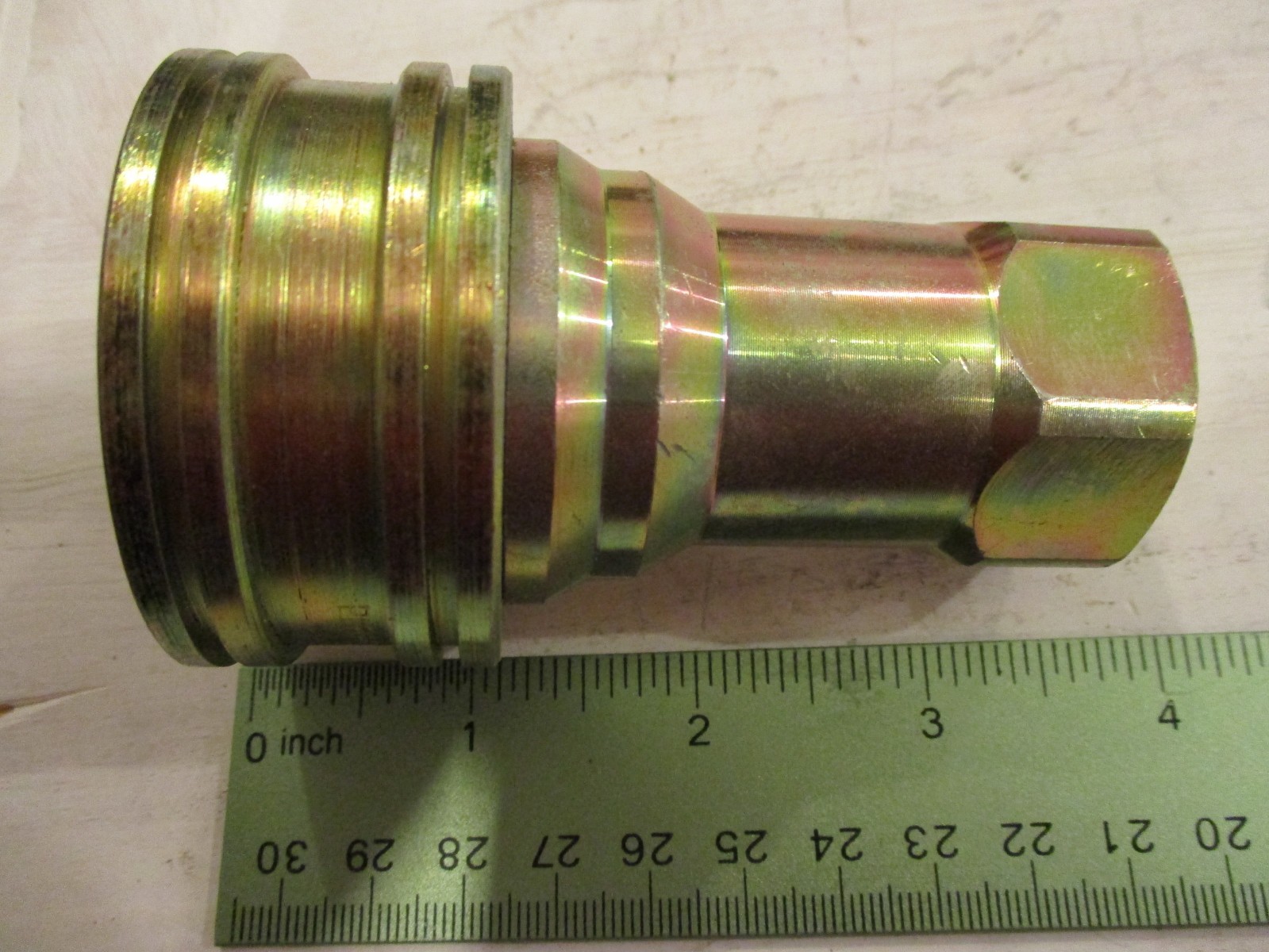 DHS12120 Hydraulic quick disconnect socket. 3/4 socket x 3/4 female npt ...