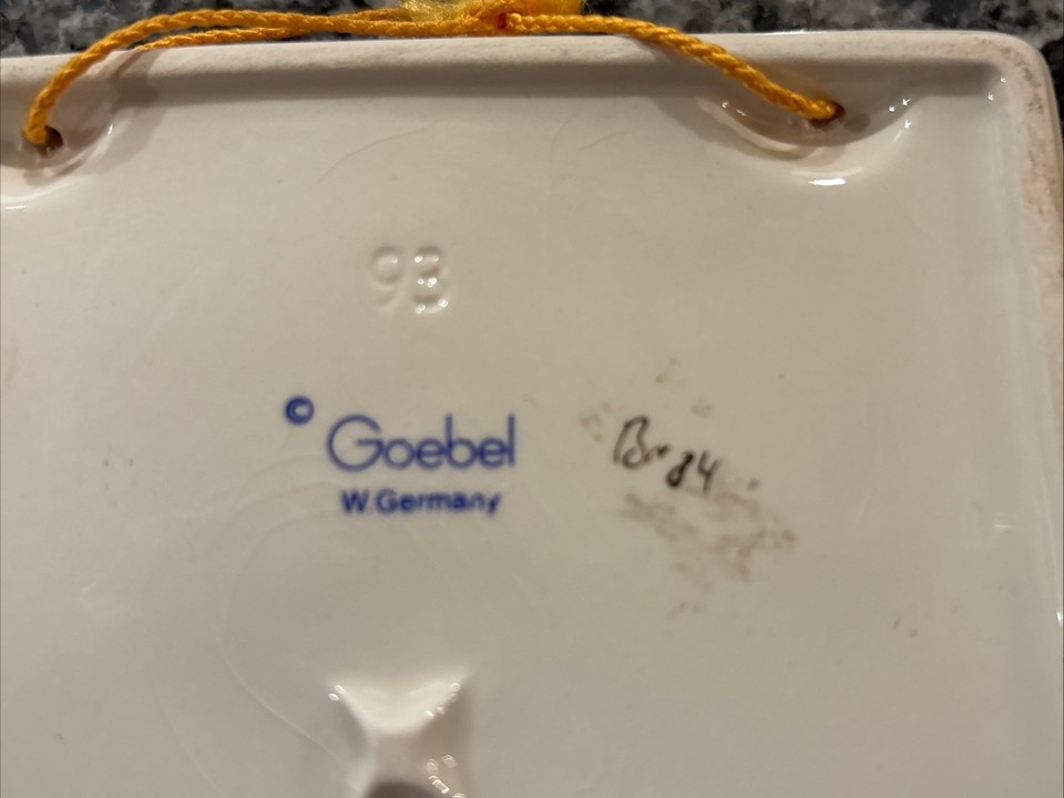 Vintage M. J. Hummel 5” Goebel LITTLE FIDDLER # 93 Wall Plate Hanging ...