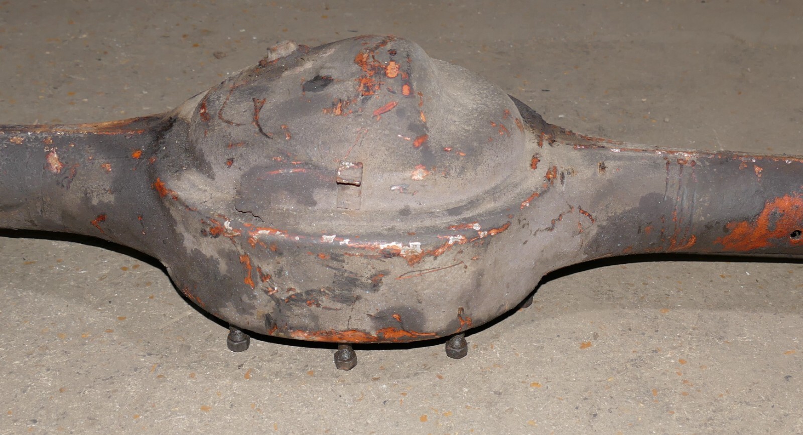 1955-1956 CHEVROLET REAR AXLE HOUSING - 57" | eBay