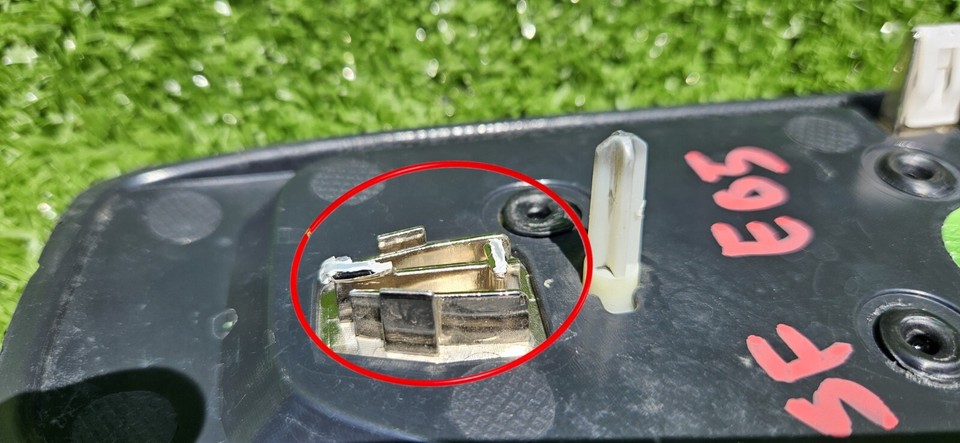 2019 2021 GMC SIERRA RIGHT SIDE 5.3L V8 FRONT FENDER VENT CHROME OEM ...