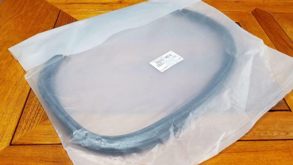 Toyota Supra JZA80 OEM Back Window Rear Glass Molding Trim 75573-14210 ...
