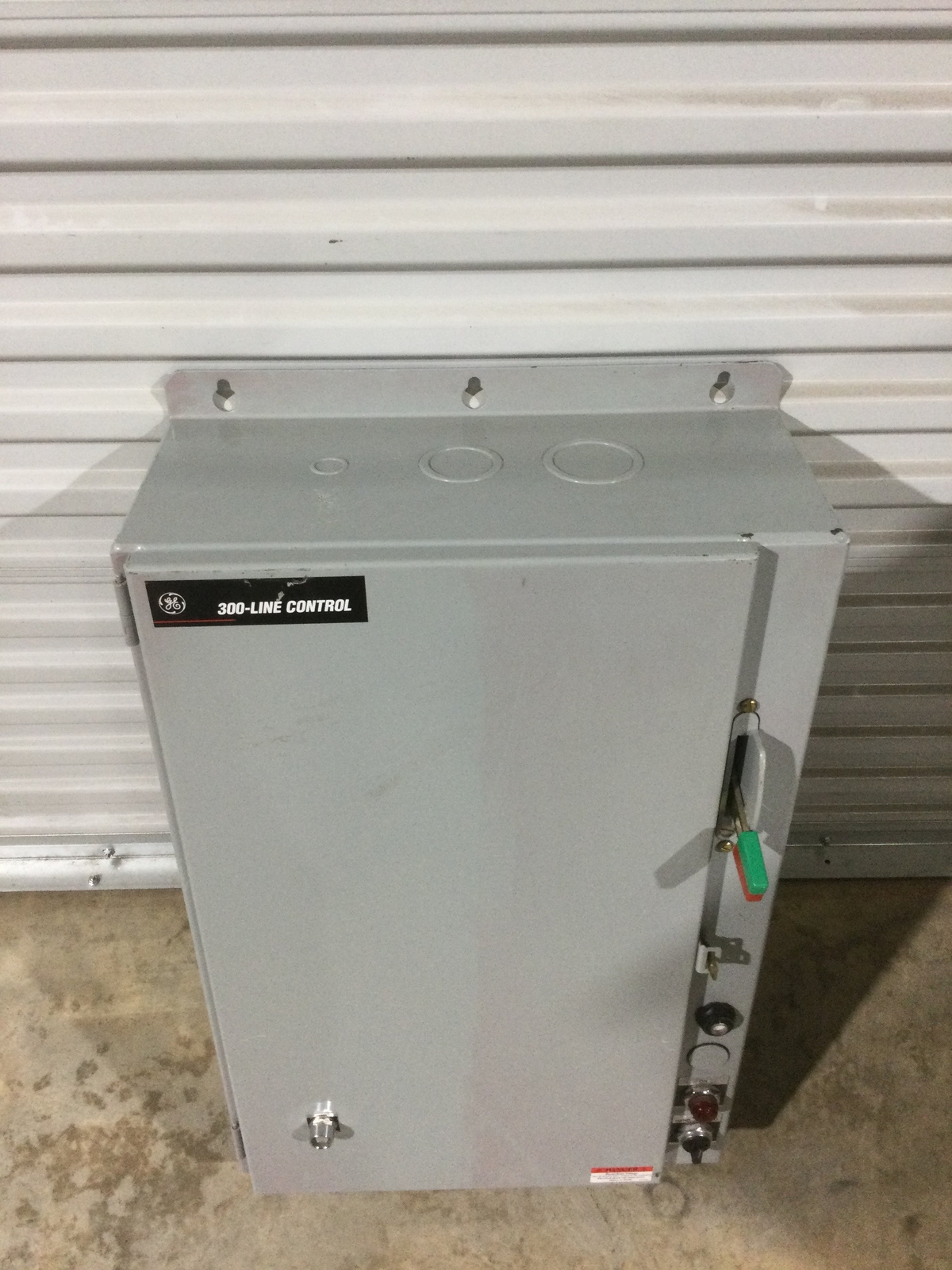 General Electric 300-Line CR407B598TC1GEL1A 3Ph Fusible 30A 600V ...