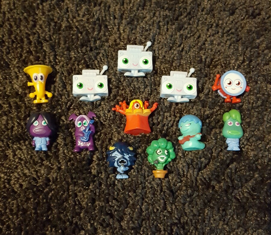 25 Moshi Monsters: Moshi Band, Moshi Instruments and other Rare ...