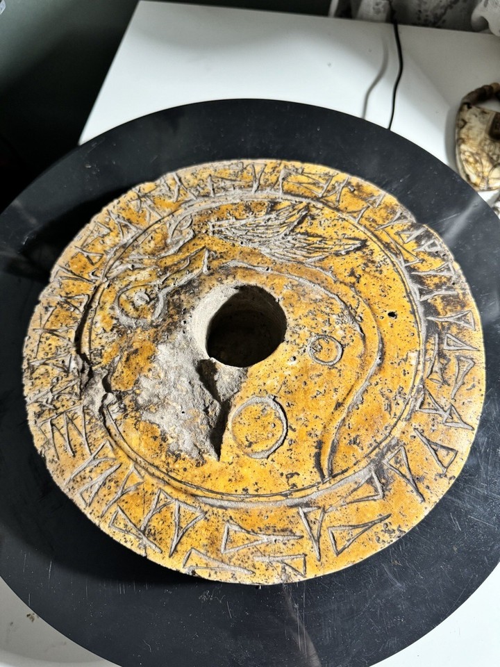 Alien Carved Stone/ Tula De Allende- UFO-Spaceship | eBay