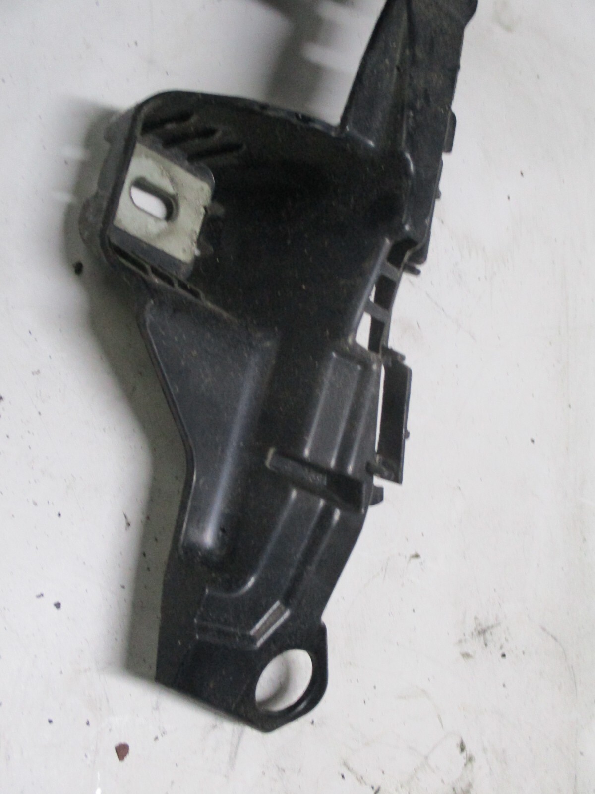 Mercedes C Class W205 Rear Bumper A2058850365 Bracket NS Left Saloon ...