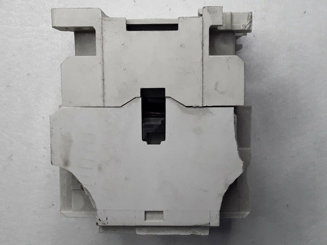 Eaton D15CR31 Series B1 4-pole Contactor 120 Volt Coil for sale online ...