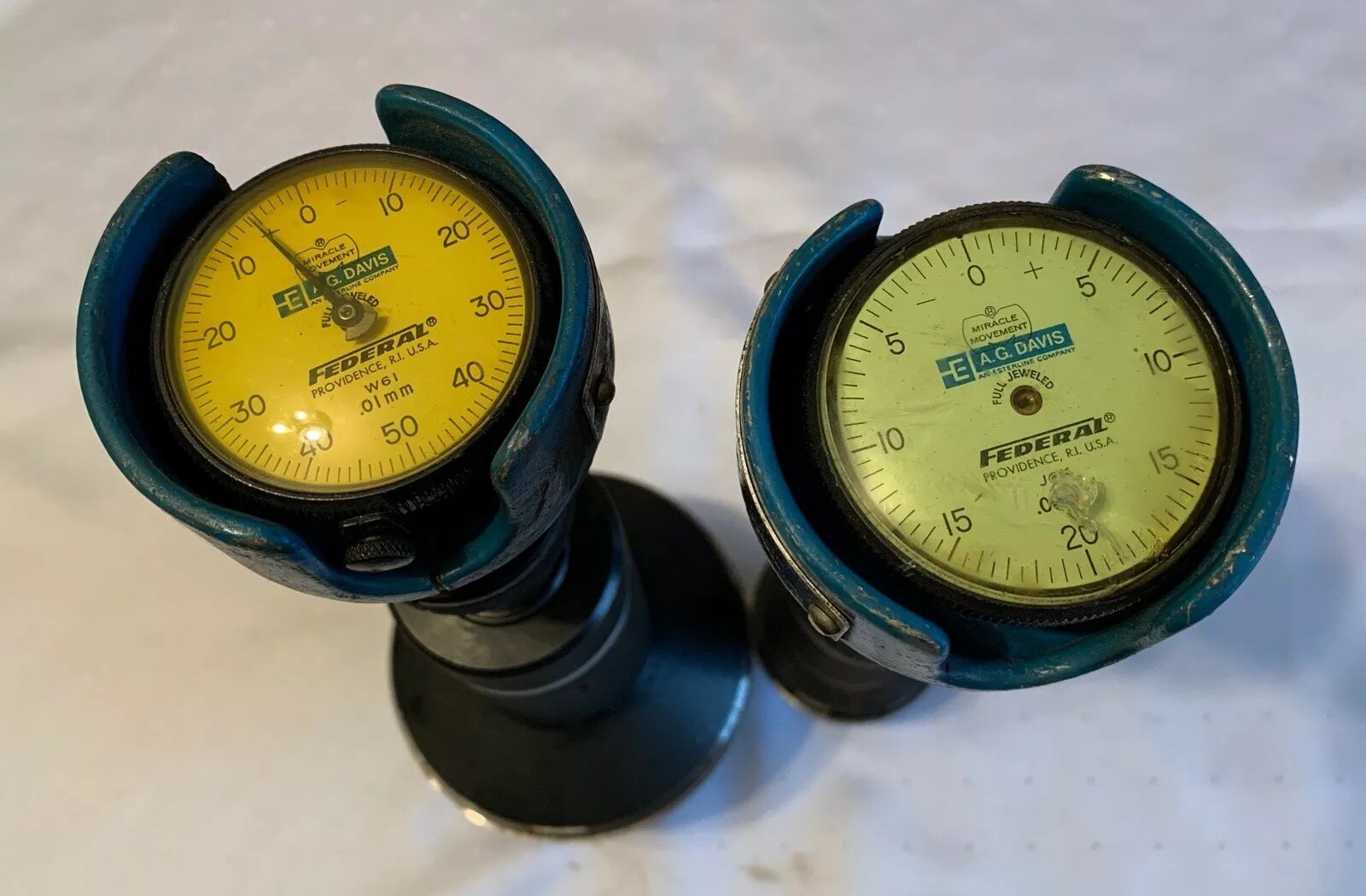 2 Vtg AG DAVIS Federal Gauge RUNOUT SWEEP DIAL GAUGE THREADED BIG ...