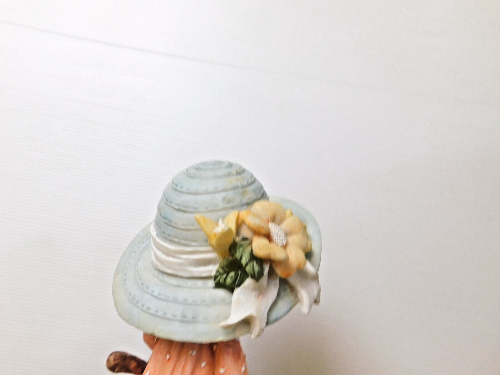 Turtle King Corp Belle And Benny 9” Girl with Hat and Flowers in ...