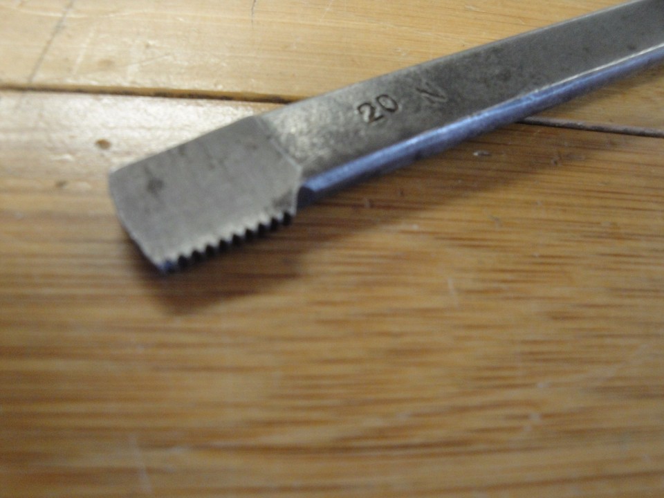 Vintage Thread Chaser P&W USA 11 F-1 20N With Wood Handle | eBay