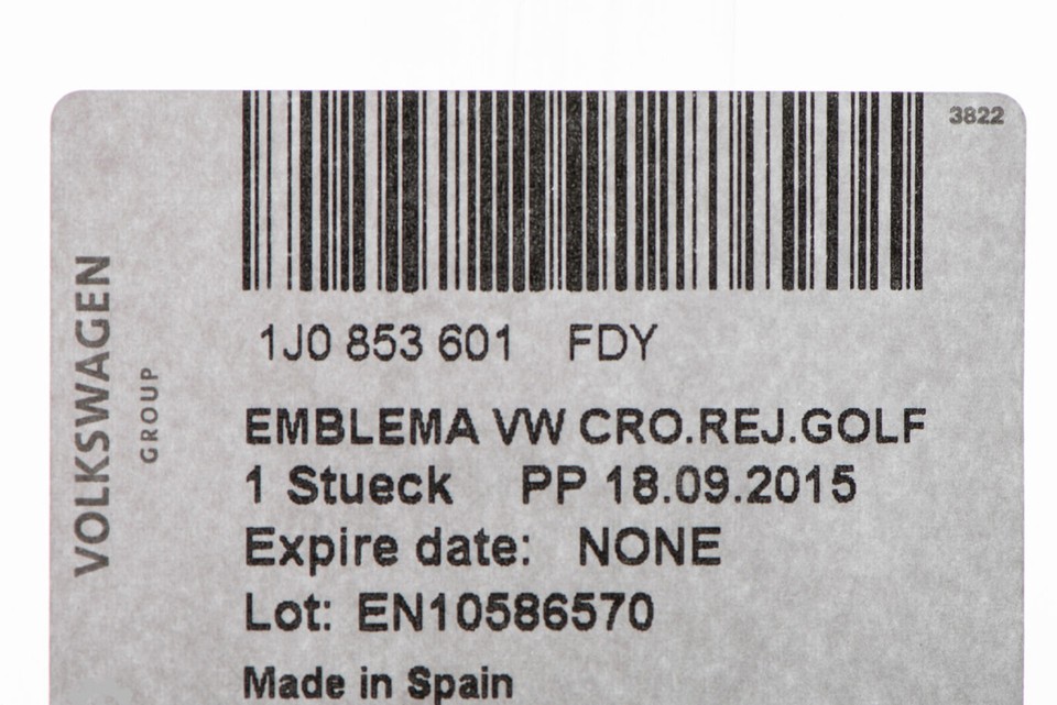 2000-2002 VW Volkswagen Golf GTI & 2004 R32 Front Grille Emblem OEM ...