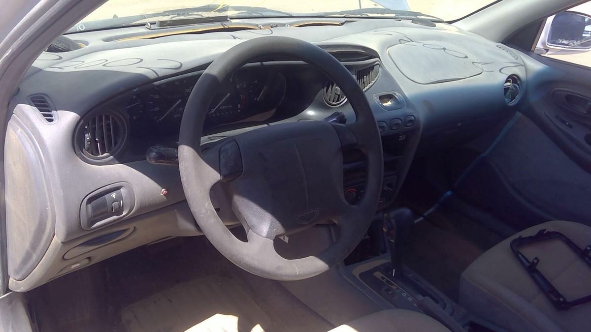 Daewoo Leganza Interior