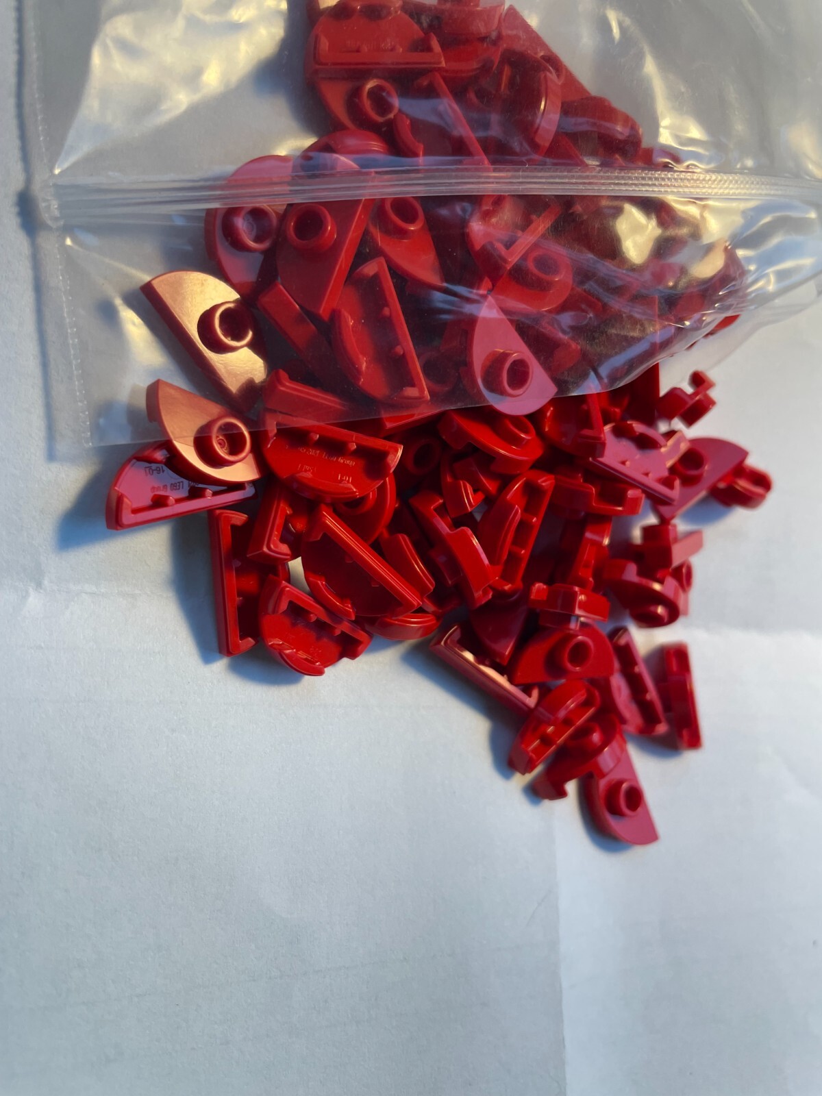 LEGO-NEW-#1745-RED-PLATE ROUND 1 X 2/HALF/STUD-10 PIECES | eBay