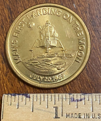 Apollo 11 Man's First Landing on the Moon Commemorative Coin Token | eBay