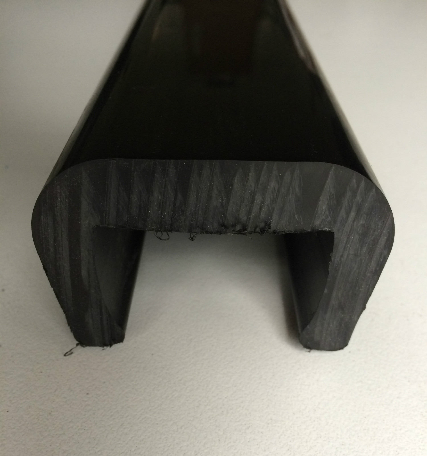 BOAT TRAILER SKIDS / BUNK - POLY - BLACK - 40x30mm - 1 METRE - AUST ...