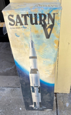 Estes Saturn V 1:100 Scale Flying Model Rocket Kit NIB *UNTESTED* | eBay