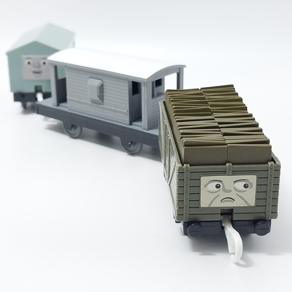 Wobbling, Break Van Car & Troublesome Truck with Load Thomas Train ...