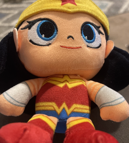 Just Play Wonder Woman DC Justice League 7.25 Inch Plush Toy 2023 - Kid ...