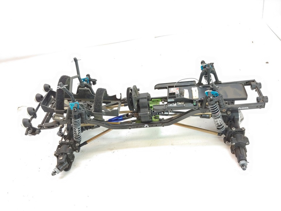 Custom Built Axial SCX10 1/10 4x4 RC Rock Crawler Roller Slider Chassis ...