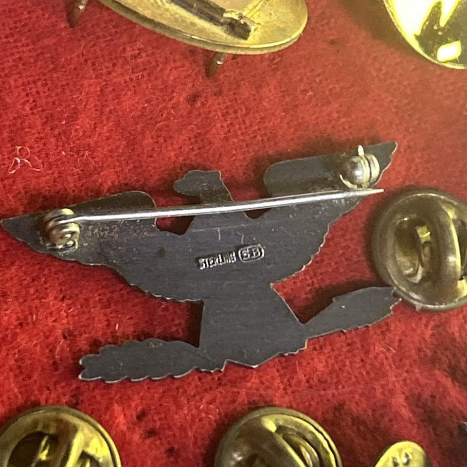 Big lot of Vintage WW2 Military Metals. US Corp of Engineers. Box ...