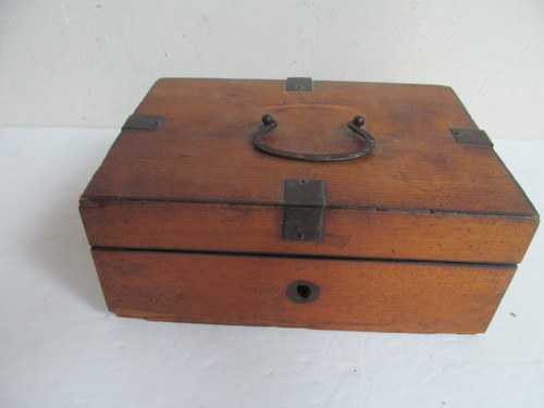 Vintage wooden hinged box Metal handle 6 1/2" x 4 1/2" x2 1/2" | eBay