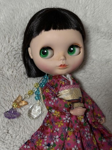 Neo Blythe Custom Black Hair Fluffy Bob Pure Neemo Body | eBay