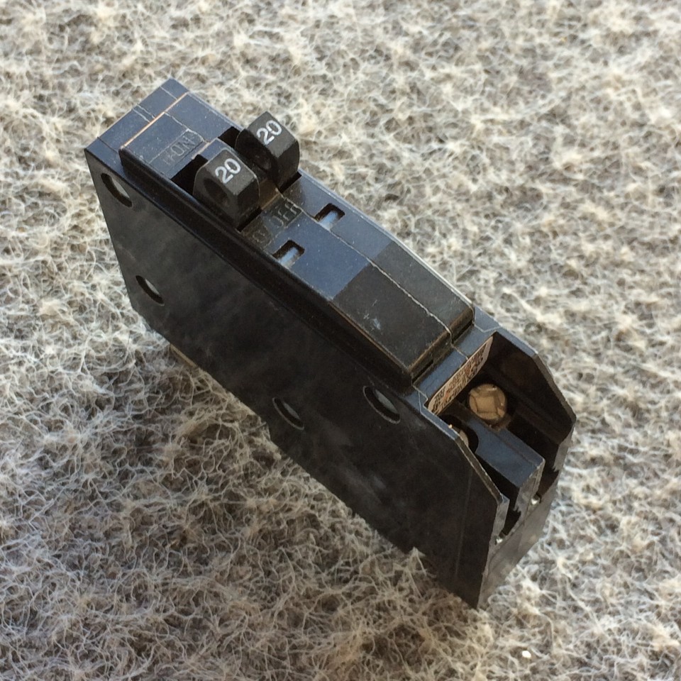 Square D QOT2020 QO2020 1 Pole Mini 20 Amp Tandem Dual Circuit Breaker ...