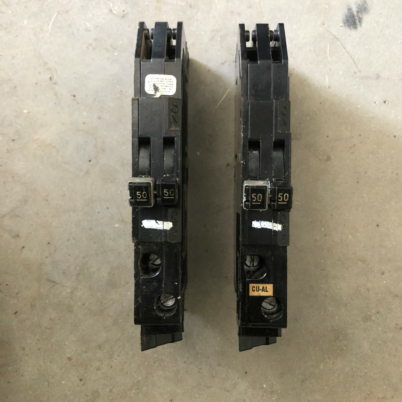 GTE SYLVANIA ZINSCO 120/240 CIRCUIT BREAKERS 15 AMP - 225 AMP MAIN (22 ...
