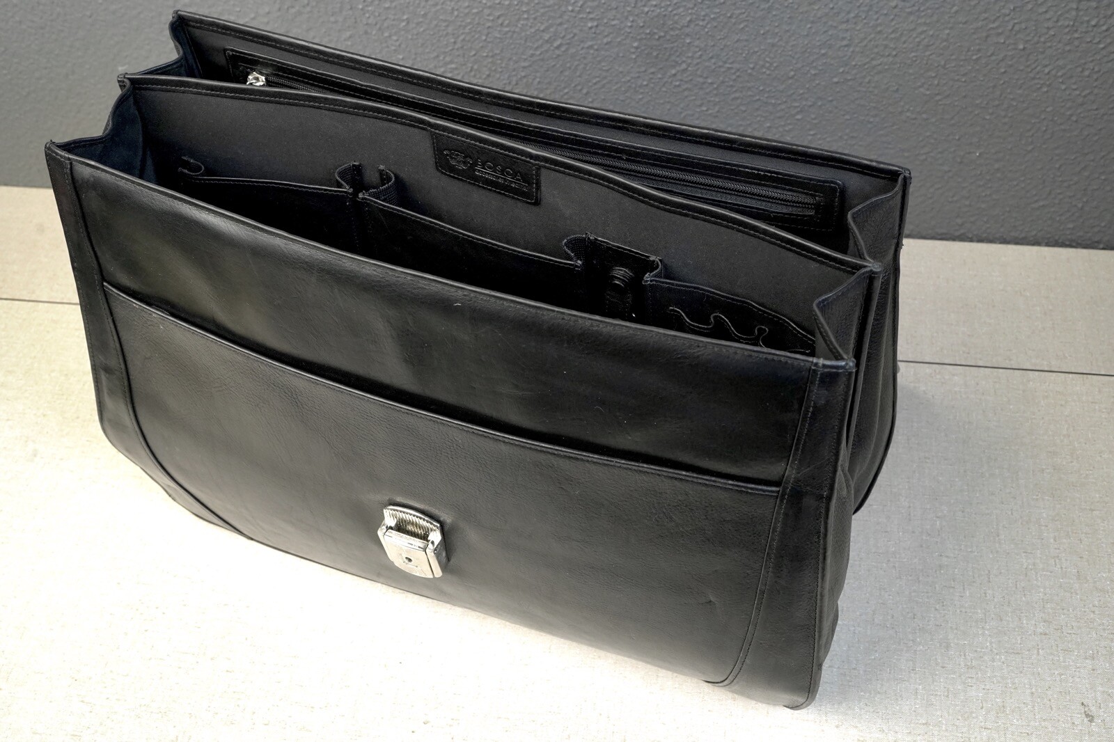 Bosca Black Leather Flapover Briefcase Messenger Bag Lawyer Computer ...