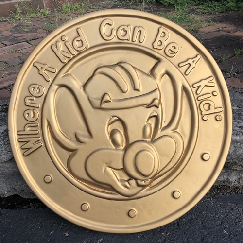 Vintage Chuck E Cheese Large 22" Wall Token Wooden Sign - Gold | eBay