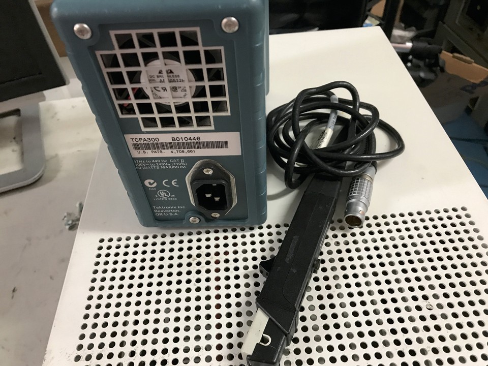Tektronix CURRENT PROBE SYSTEM TCPA300 & TCP312 AC/DC Current Amplifier ...