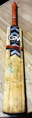 GUNN & MOORE GM HERO CONTENDER MICHAEL VAUGHAN SIGNATURE SIZE 6 CRICKET ...
