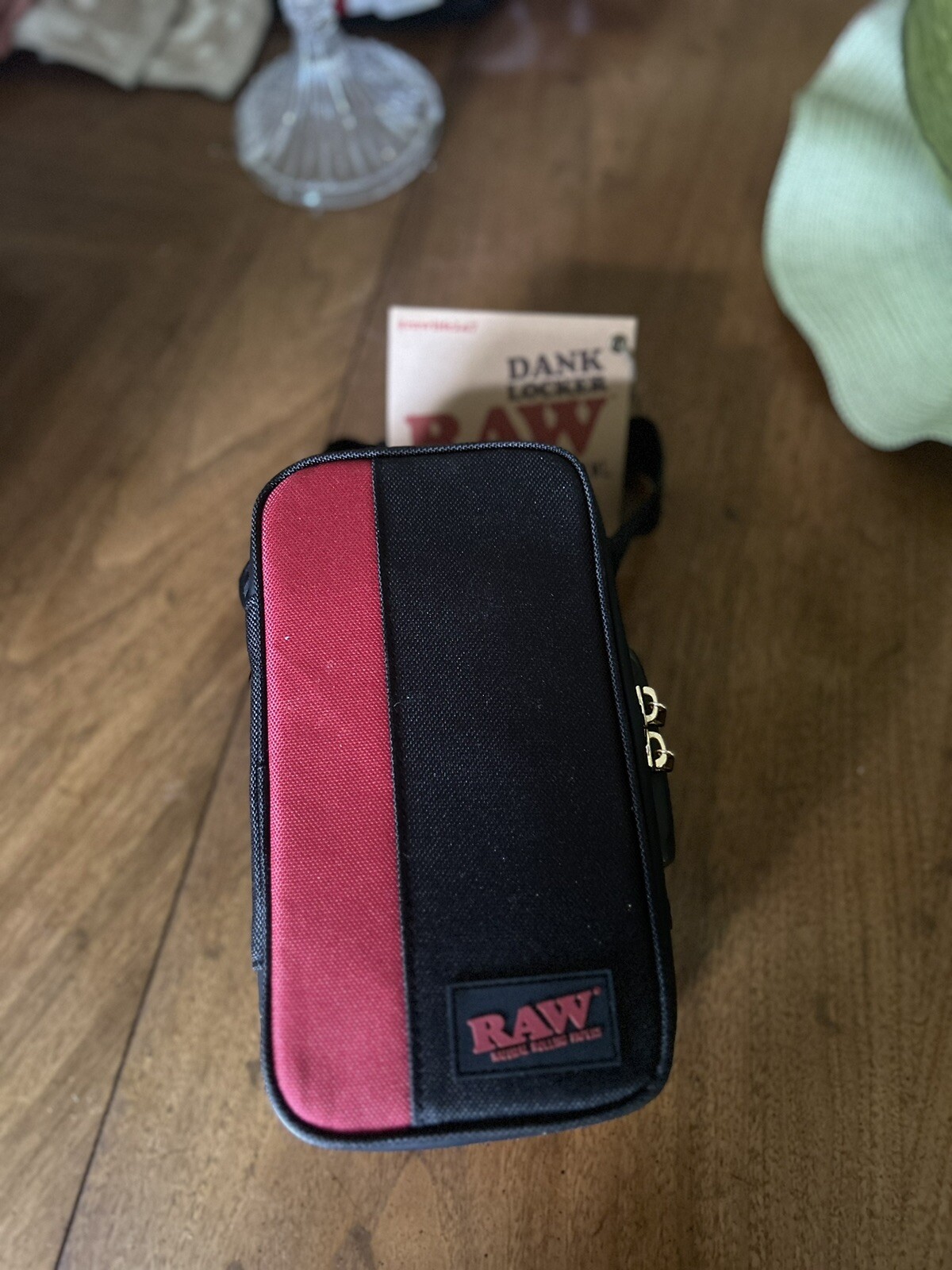 RAW Rolling Papers Dank Locker Smokers Smell Proof Carry Bag With Lock ...