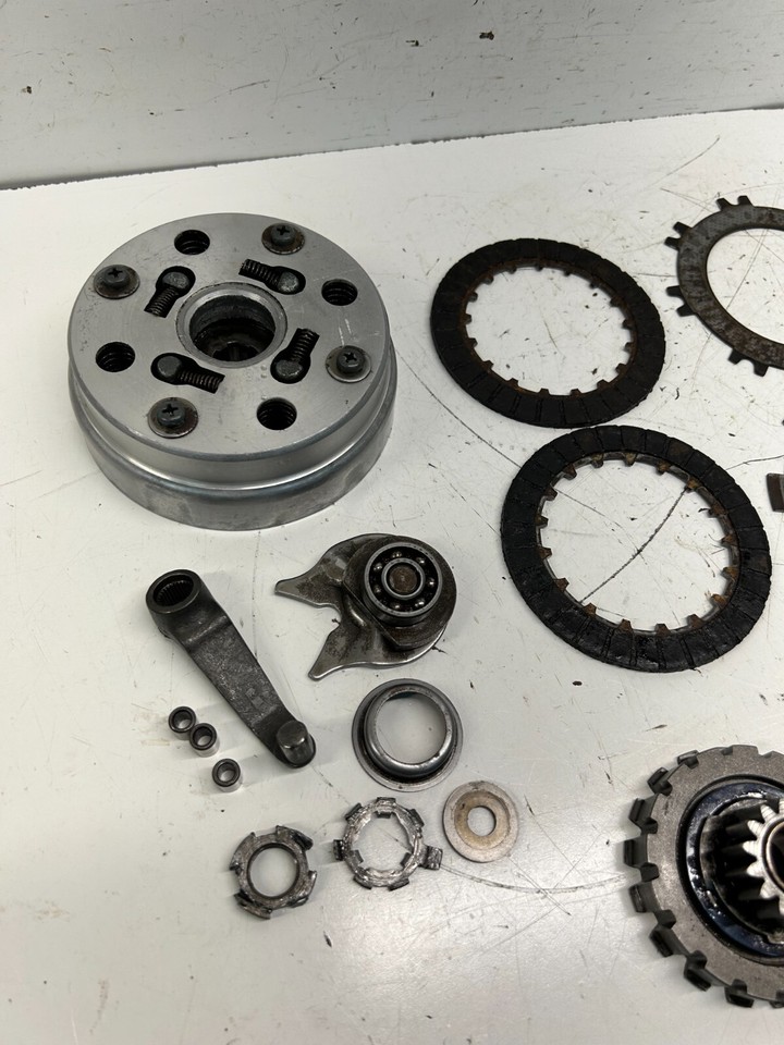 Honda c100 Super Cub Engine Clutch Assembly / Basket / Discs / Hardware ...