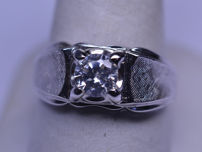 MENS LIND STERLING SILVER CUBIC ZIRCONIA CZ RING WITH TEXTURED SIDES ...