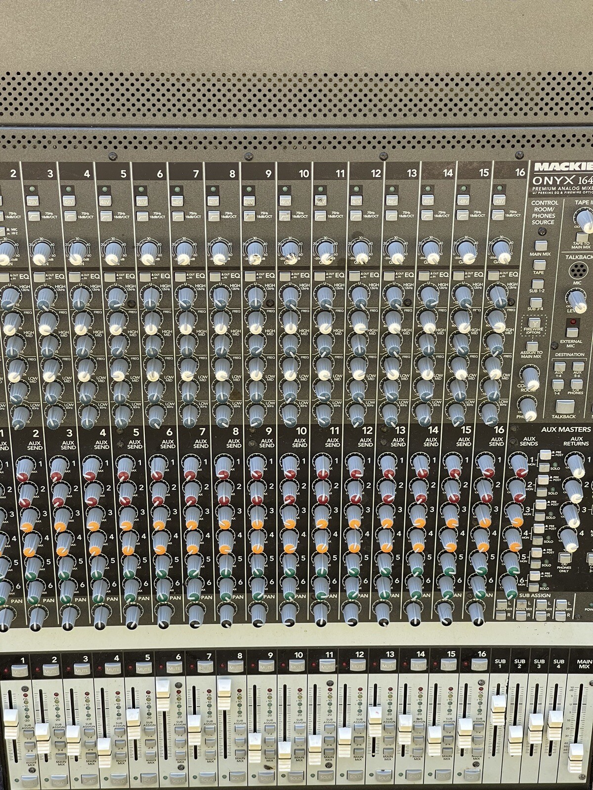 USED MACKIE ONYX 1640i 16 CHANNEL FIREWIRE RECORDING MIXER. | eBay