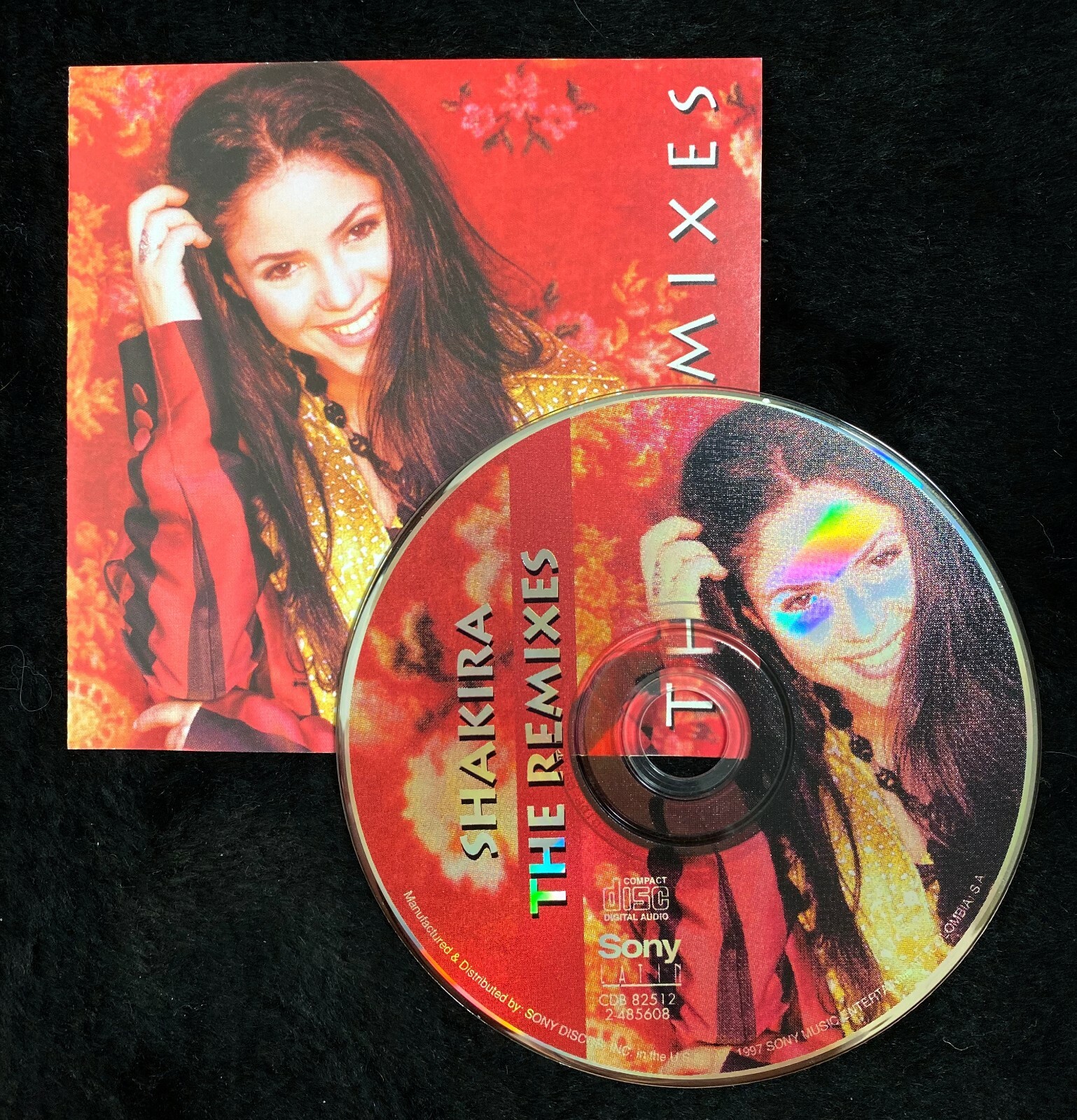 Audio CD - SHAKIRA - The Remixes - Excellent (EX) WORLDWIDE SHIPPING ...