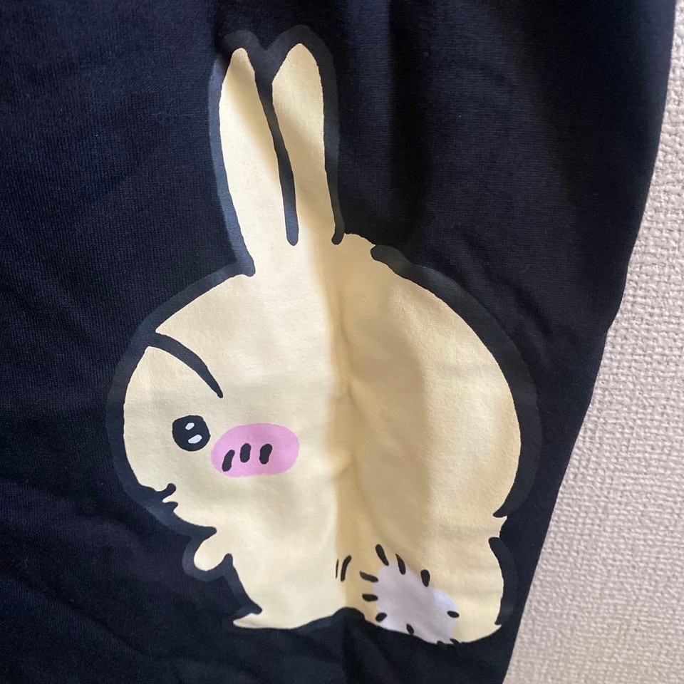 Chikawa USAGI VS CHIKAWA Black T-shirt M size | eBay UK