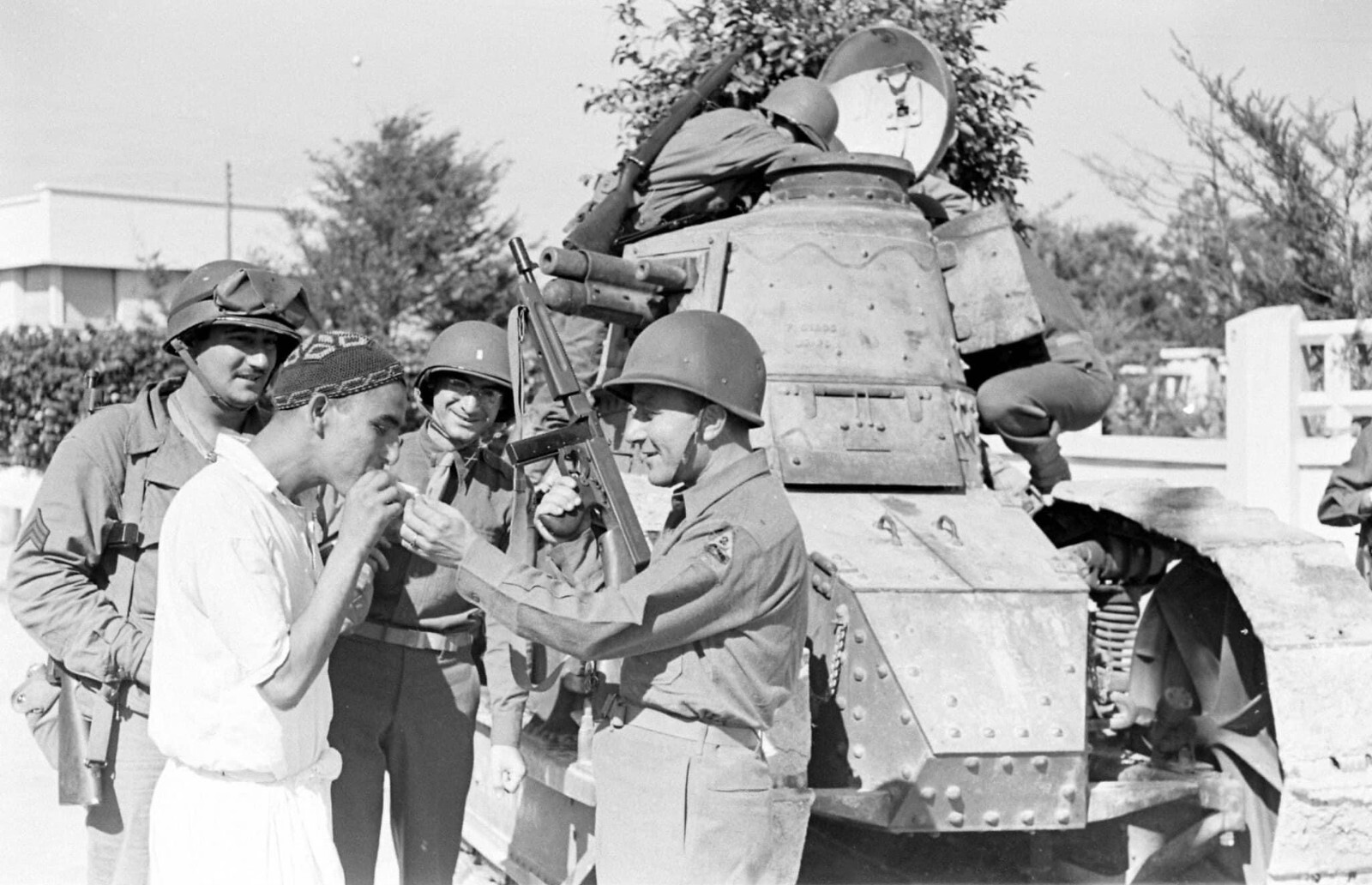 WW2 WWII Photo World War Two / Captured German Renault FT-17 Tanks N ...