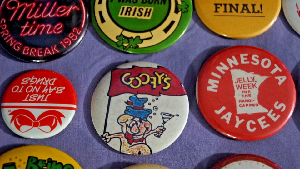 Vtg 60s Alien Psychedelic Hippie Protest Counterculture Pin Buttons Lot ...